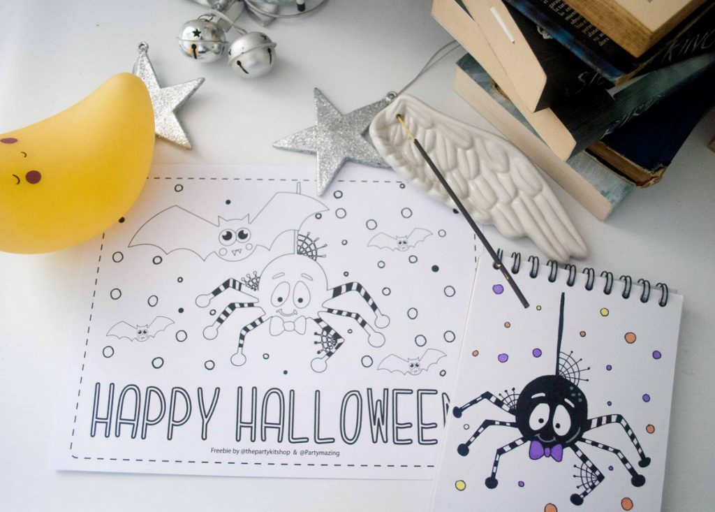 Free Cute Spider and Bat Halloween Coloring Page F003 – Partymazing.com