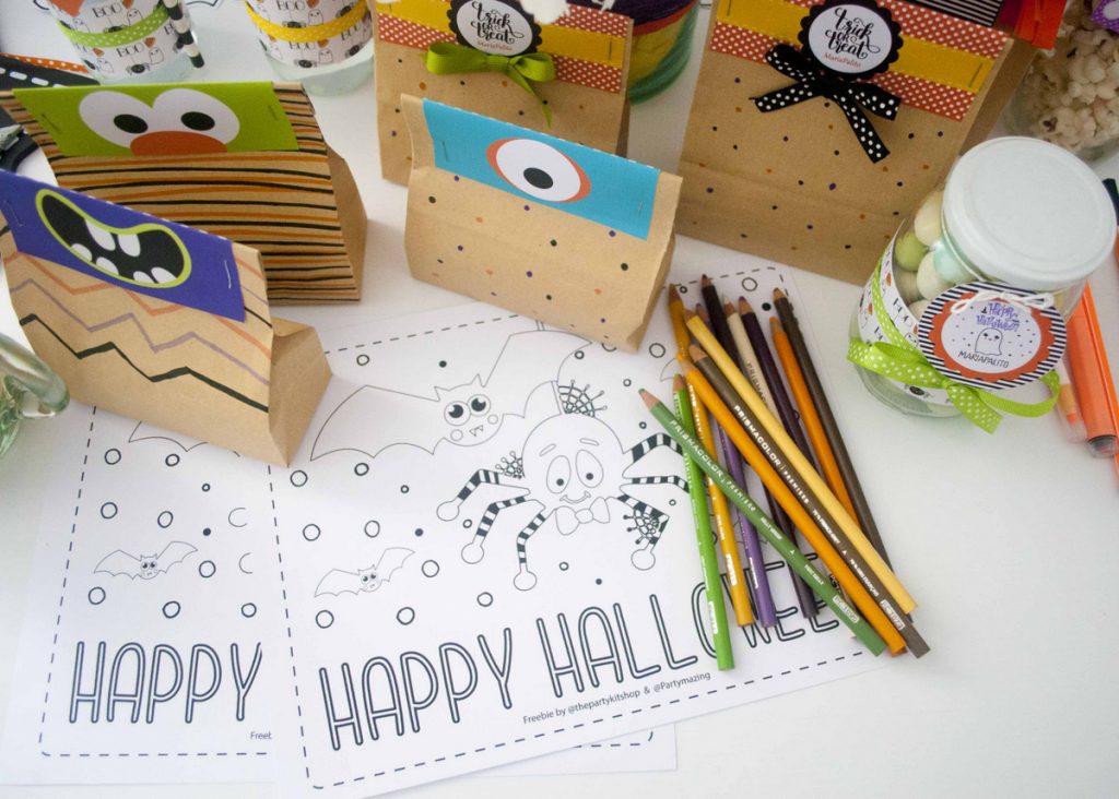 Free Cute Spider and Bat Halloween Coloring Page F003 – Partymazing.com