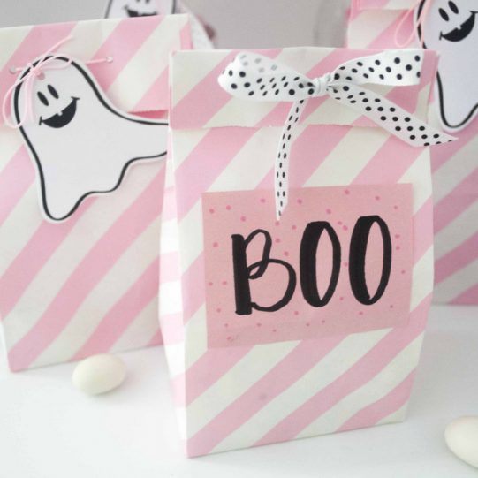 Pink Halloween Little Ghost Printable Decor | PK20 | E378 – Partymazing.com